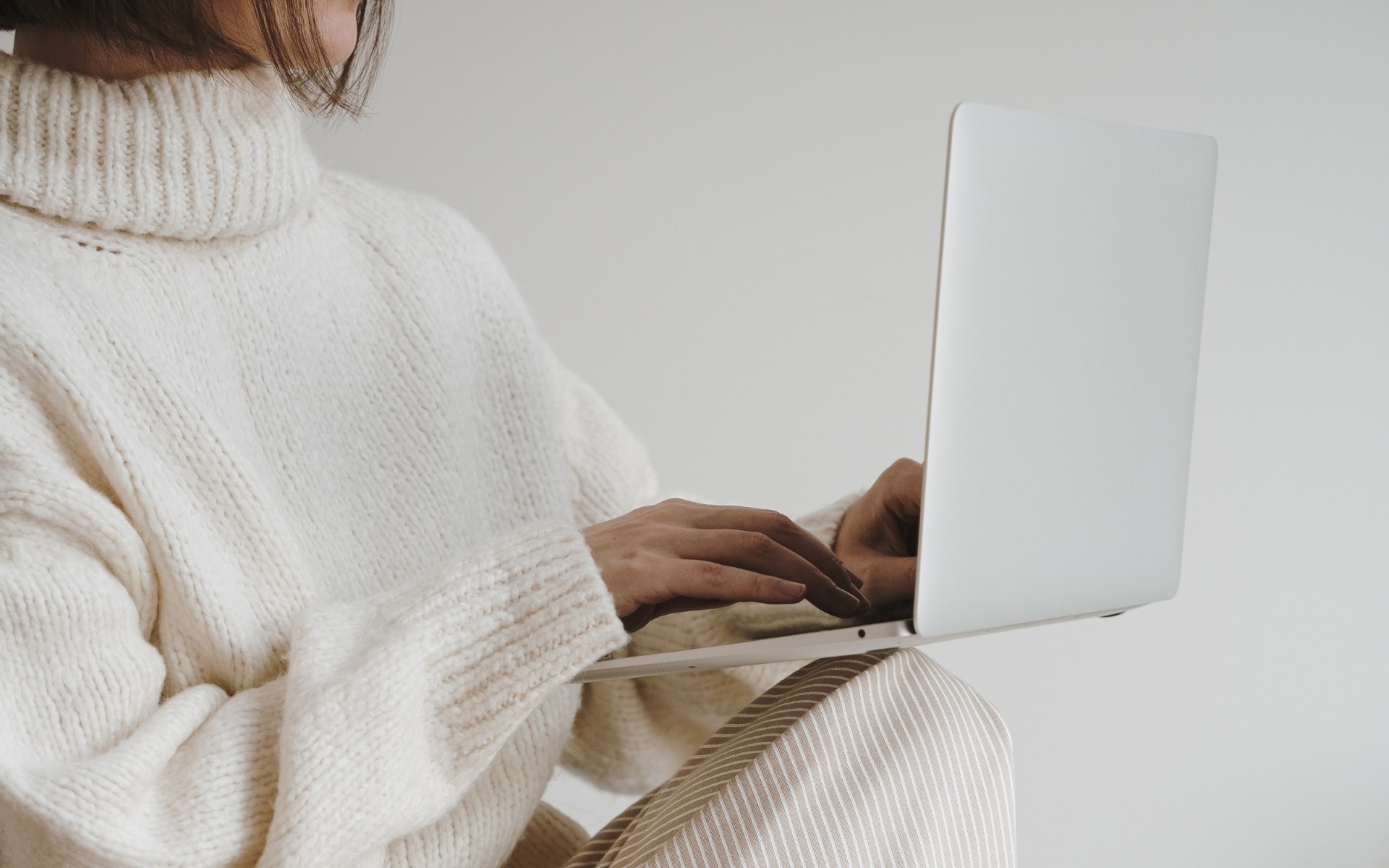 Comment je créé une identité visuelle sur-mesure